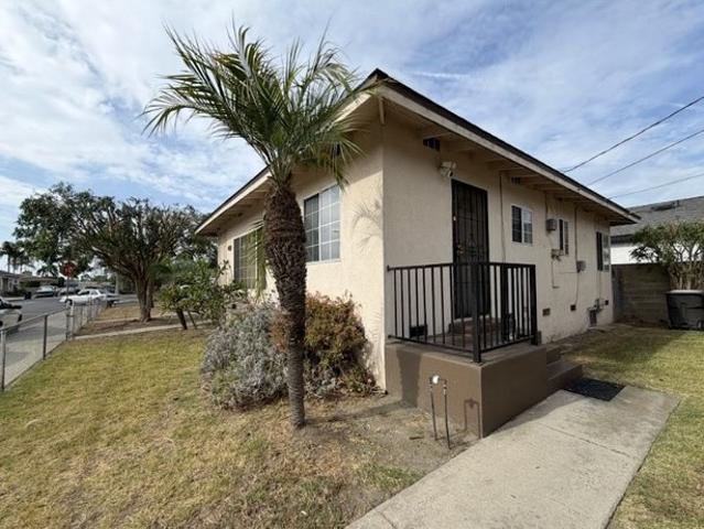 2901 Webster Ave, Long Beach, CA 90810