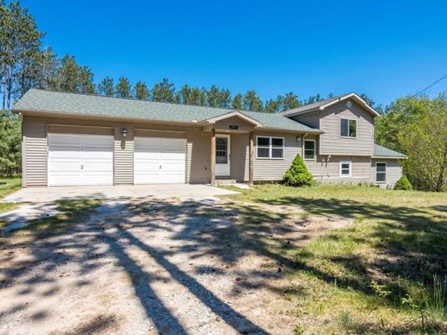 2901 Woodqueen Trl, Kingsley, MI 49649