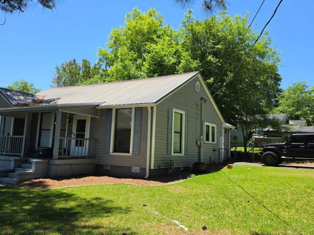 2901 17th Ave