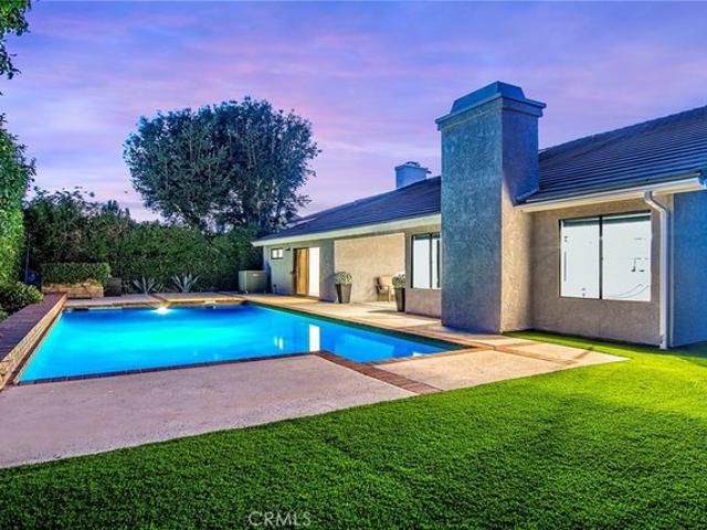 29022 Freshwater Dr, Agoura Hills, CA 91301