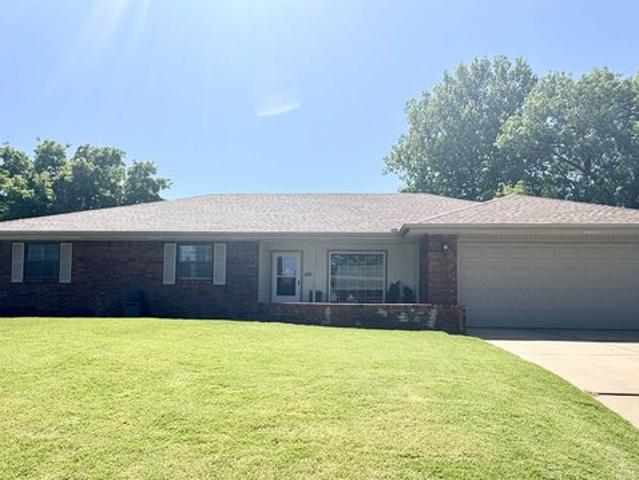 2902 Candlestick Ln, Enid, OK 73703