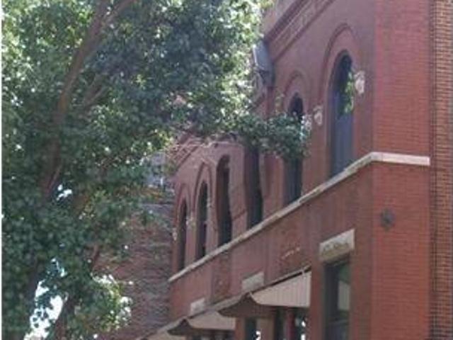 2902 Cherokee St, Saint Louis, MO 63118
