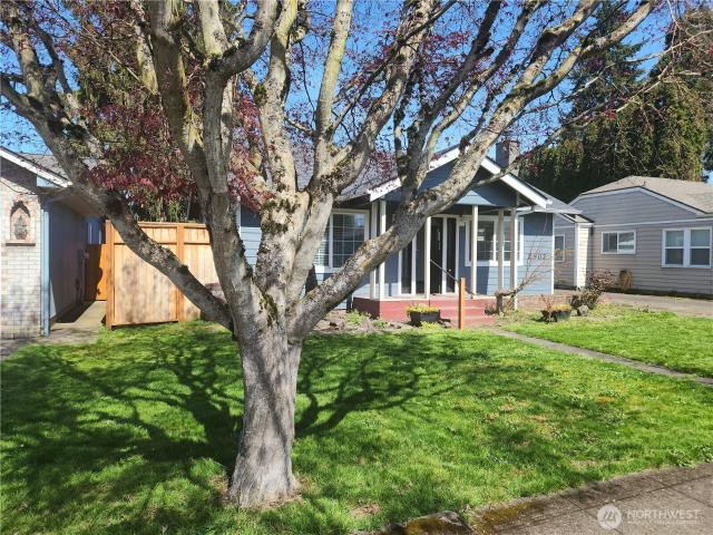 2902 Dover St, Longview, WA 98632 | MLS #2491 | Compass