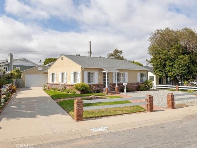 2902 Gibson Pl, Redondo Beach, CA 90278