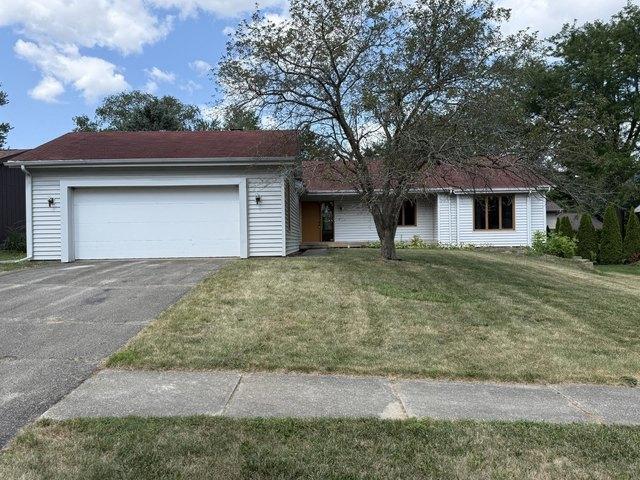 2902 Hanford Dr, Rockford, IL 61114