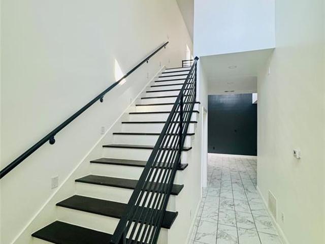 2902 Jim St, Dallas, TX 75212 | MLS #21201