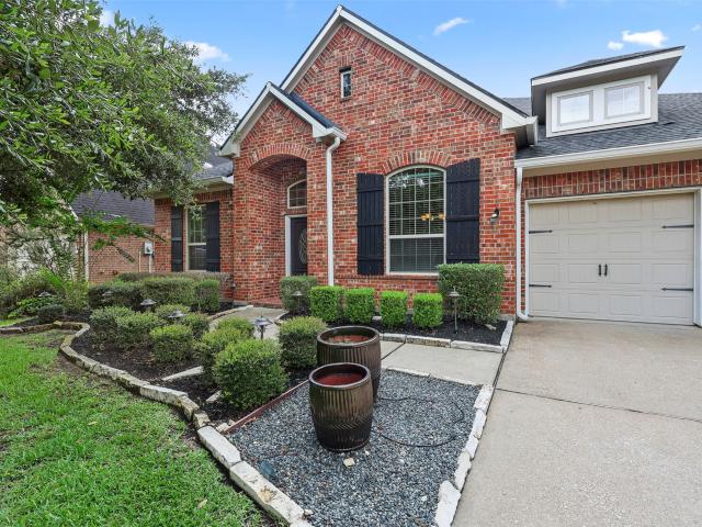 2902 Red Maple Drive
