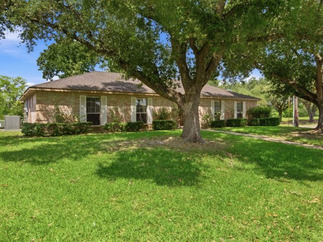 2902 Robinson Road