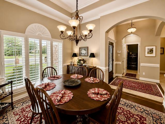 2902 Twisted Oak Drive