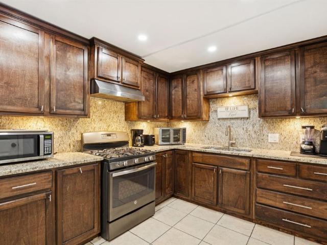 2903 Mt Vernon Ave, Fort Worth, TX 76103 | MLS #21124