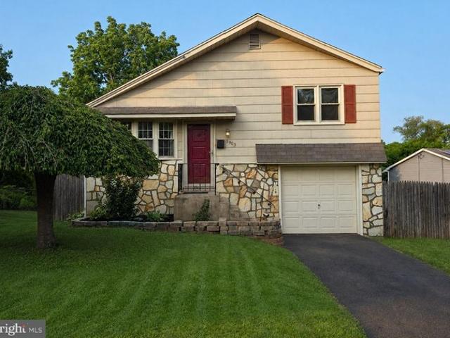 2903 Meyer Ave, Glenside, PA 19038