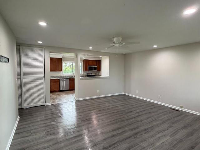 2903 N Bayview Lane