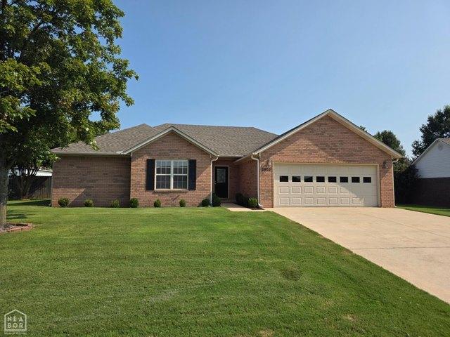 2903 Cambridge Dr, Paragould, AR 72450