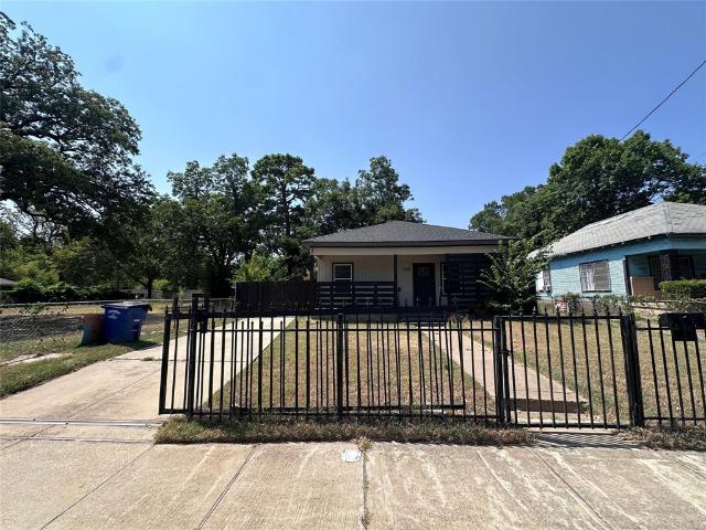 2903 Carpenter Avenue