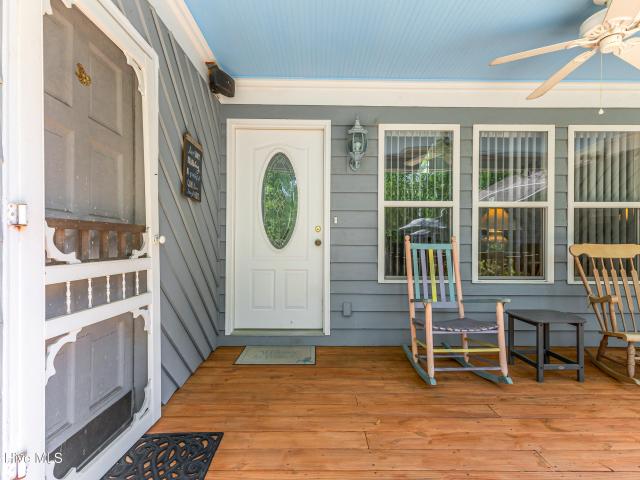 2903 E Oak Island Drive