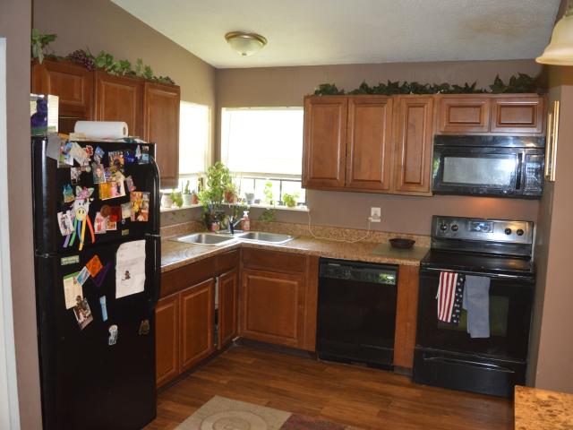 2903 Heatherlea Drive