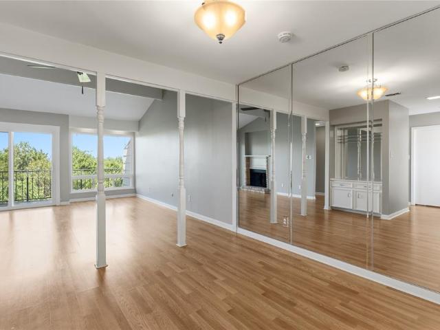 2903 Lake Shore Drive # 306