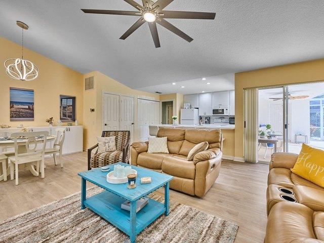 2903 Pin Oak Ct, Palm Beach Gardens, FL 33410