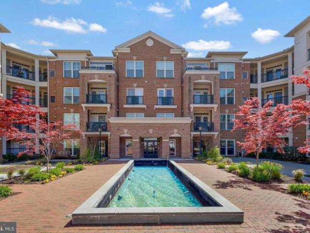 2903 Saintsbury Plaza #402, Fairfax, VA 22031