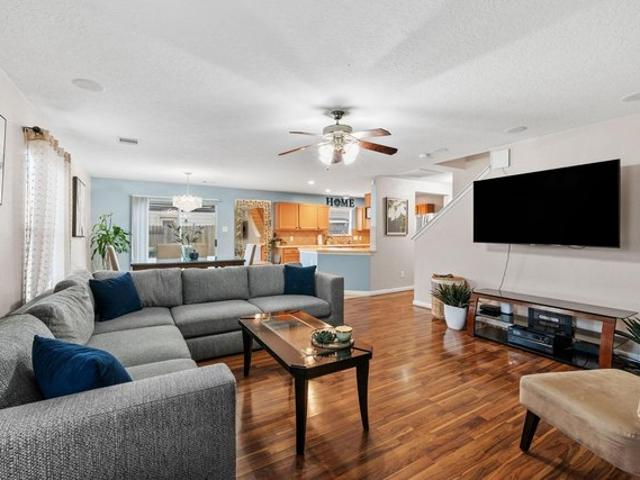 2903 Valiant Scene Ct, Houston, TX 77038