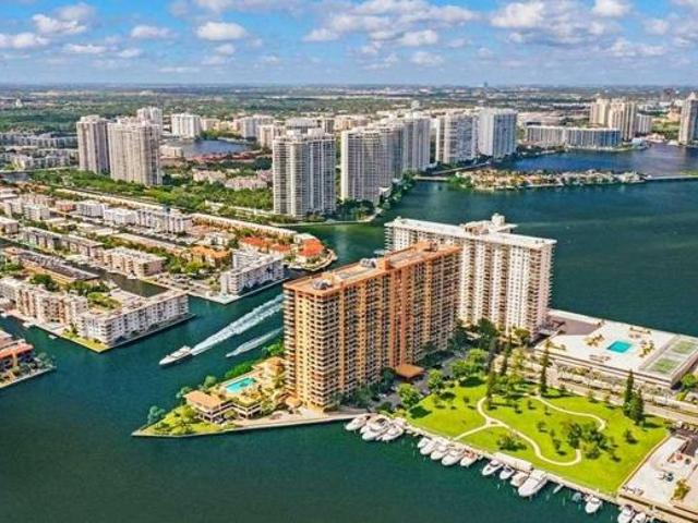 290 174th St #2104 Sunny Isles Beach, FL 33160