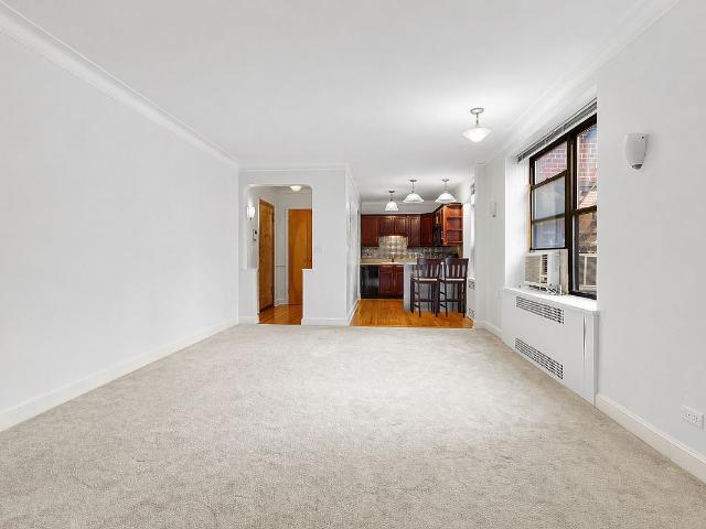 290 6th Avenue 4E