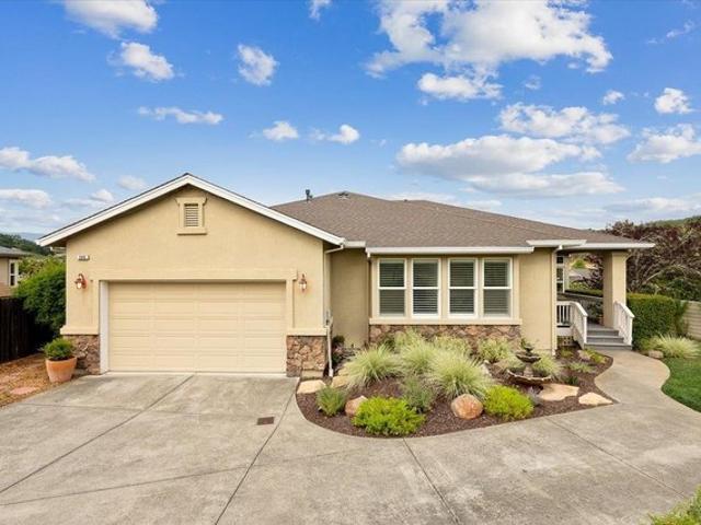 290 Appaloosa Trl, Healdsburg, CA 95448