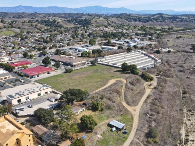 290 E Highway 246