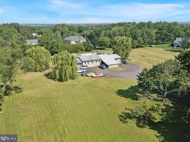 290 Hatboro Rd, Ivyland, PA 18974