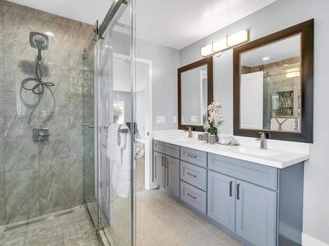 290 Hillview Drive