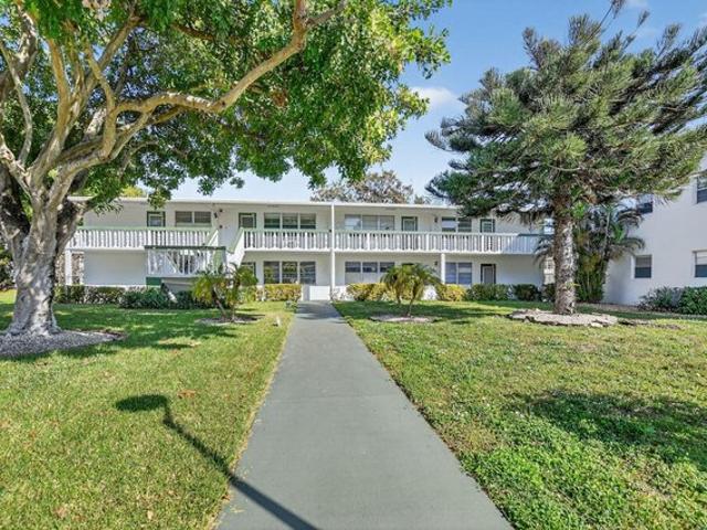 290 Oakridge Q Unit 290, Deerfield Beach, FL 33442