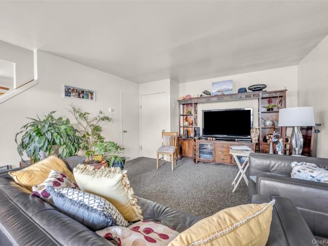 290 Lowndes Ave, Unit C, Huntington Station, NY 11746 | MLS #979383 | Compass