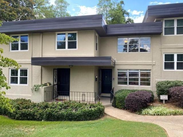 290 Lakemoore Dr NE #B, Atlanta, GA 30342
