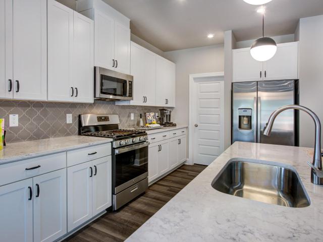 290 Macon Lk Drive