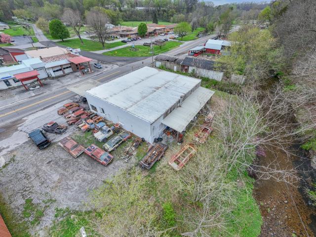 290 Main St