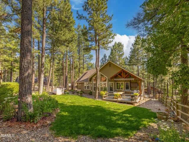 290 N Lodge Dr, Munds Park, AZ 86017