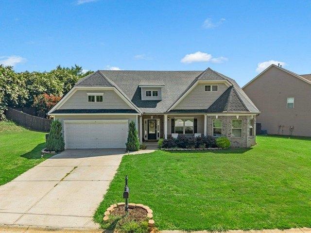 290 Noble Creek Rd, Woodruff, SC 29388