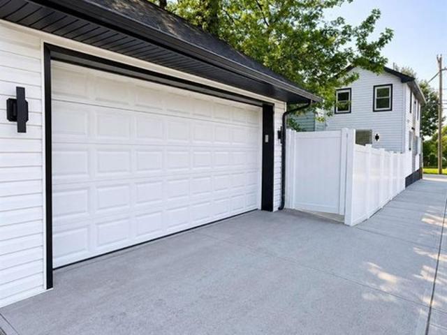 290 S 20th St, Newark, NJ 07103