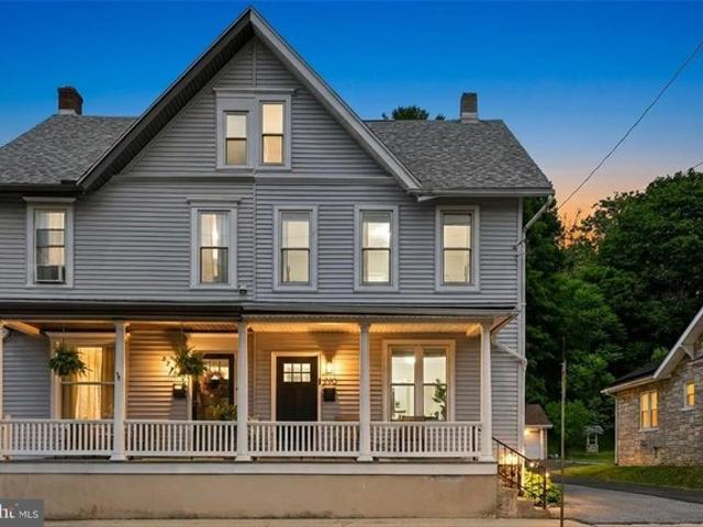 290 S Tulpehocken St, Pine Grove, PA 17963