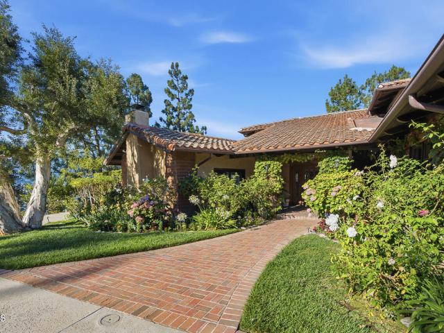 290 Saint Katherine