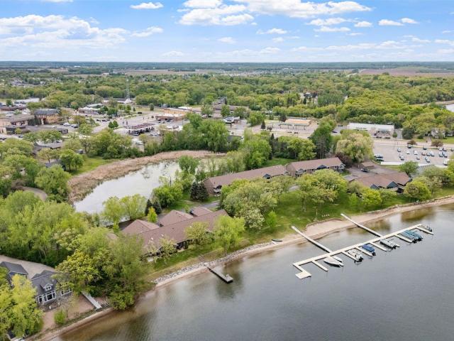 290 Shoreview Estate