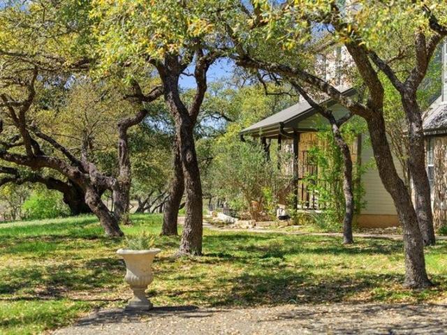 290 Sunset Rdg, Dripping Springs, TX 78620