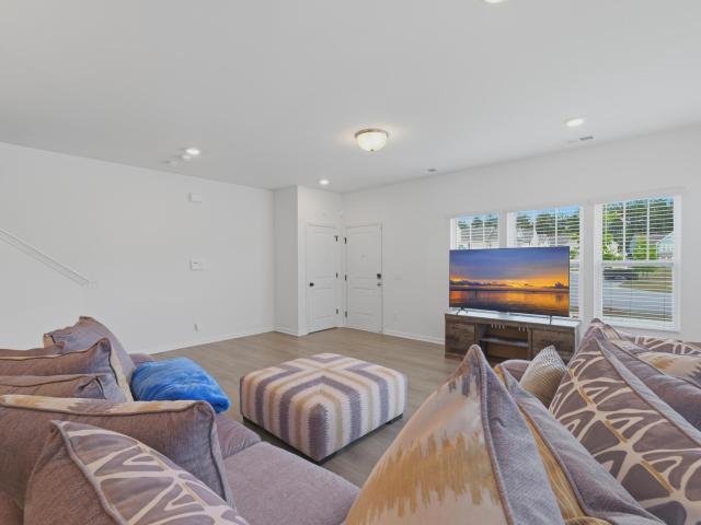 290 Surfbird Road