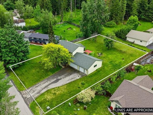 290 Syringa Heights Rd, Sandpoint, ID 83864