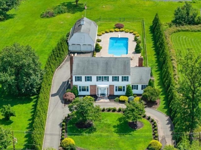 290 Powerville Rd