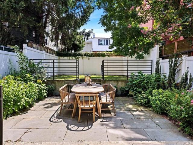 290 Powers St Apt 1, Brooklyn, NY 11211