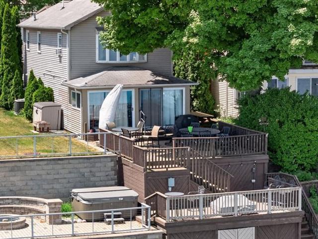 290 Park St, Manitou Beach, MI 49253