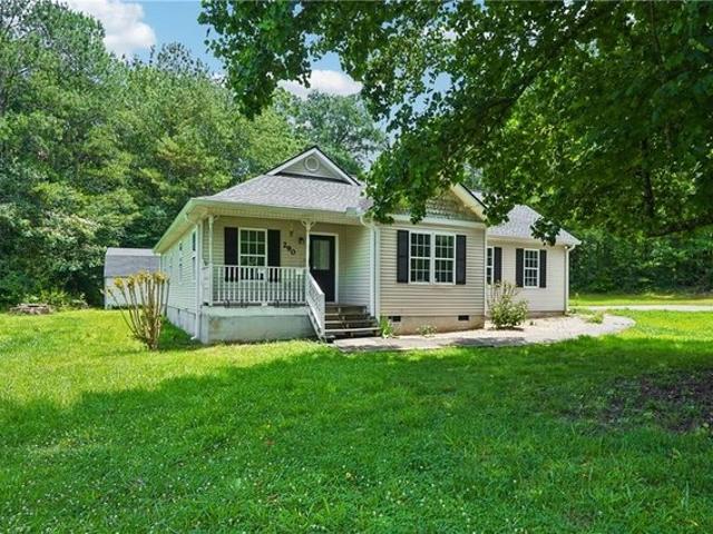 290 Reavesville Rd, Bowdon, GA 30108