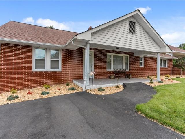 290 Riverview Drive
