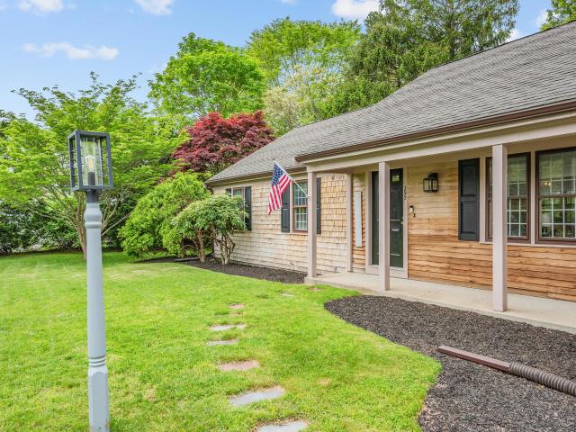 290 Riverview Lane